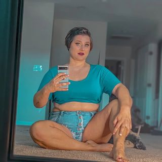 Saige Wilds Instagram and TikTok Influencer Media Kit - ViralMango